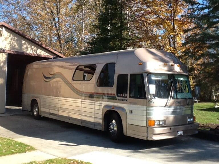 Bus Conversion for Sale - 1966 GMC 4107 (V871 DD)
